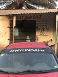 Aziz et ben gaz (Vallée du Bandama, Gbeke, Bouaké, Bouaké, Rue Aboliba), benzin istasyonu  Bouake'den