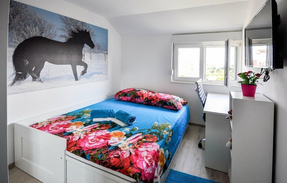 Otel Nice Apartment in Novigrad With 2 Bedrooms, Dünya, foto