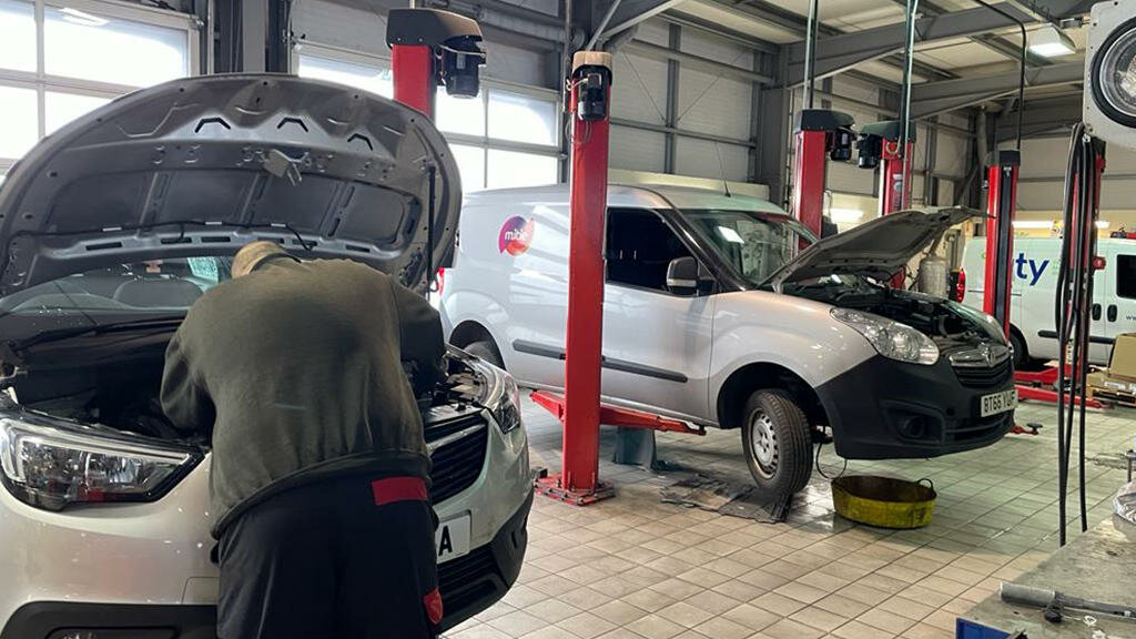 Otomobil parçaları imalatı Evans Halshaw Vauxhall Wigan, Wigan, foto