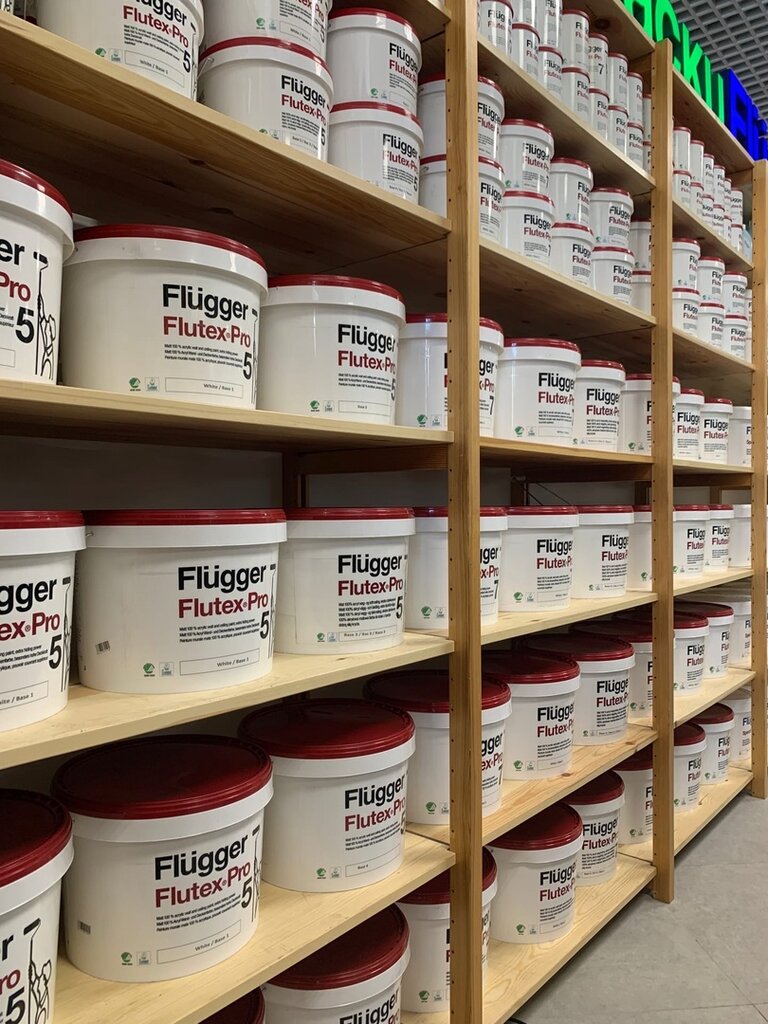 Boya ve cila malzemeleri üretim ve satış yerleri Maliarnoe delo, Moskova, foto