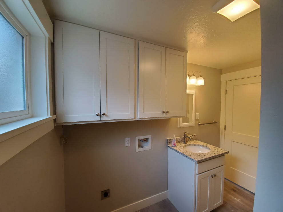 i̇nşaat malzemeleri toptan Ogden's Flooring & Design, Cedar City, foto