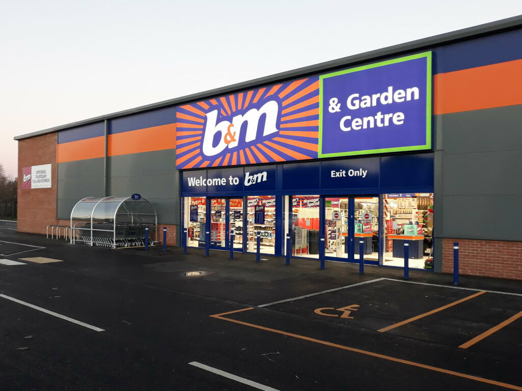 i̇ndirim ve fırsat sistemleri B&m Store with Garden Centre, İngiltere, foto