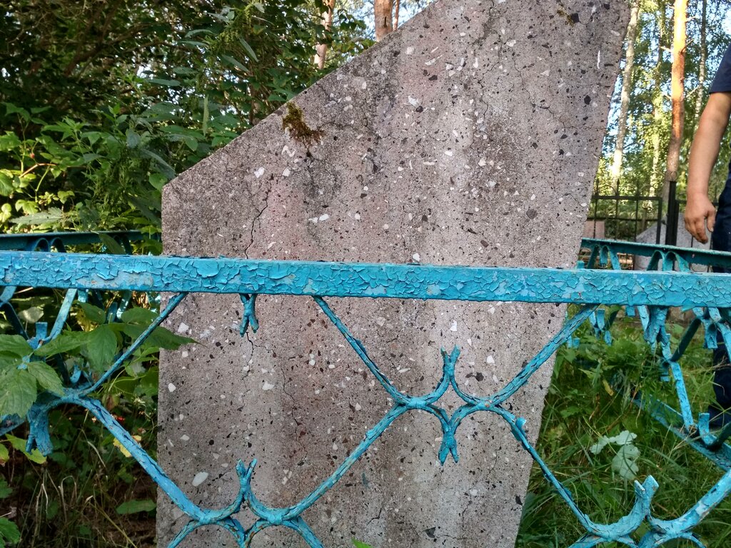Anıt, heykel Братская могила, Pskovskaya oblastı, foto
