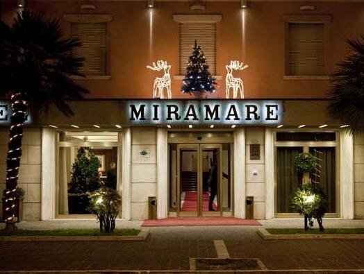 Otel Hotel Miramare, Marche, foto