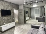 Yevpatoriyskoye shosse 8 Apartments (Евпаторийское шоссе No:8), kısa süreli konaklama  Simferopol'dan (Akmescit'ten)
