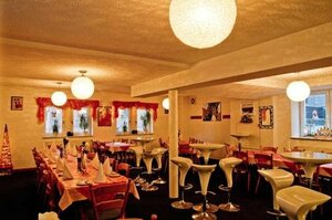 Hotel Restaurant Stella (North Rhine-Westphalia, Siegen-Wittgenstein, Marktplatz, 1), otel  Netphen'den