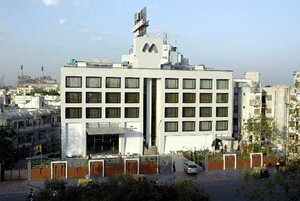 The Fern Residency (State of Telangana, Eturnagaram to Devadula Road), otel  Ahmadabad'dan