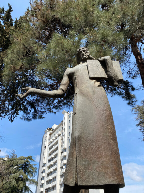 Anıt, heykel David Guramishvili statue, Tiflis, foto