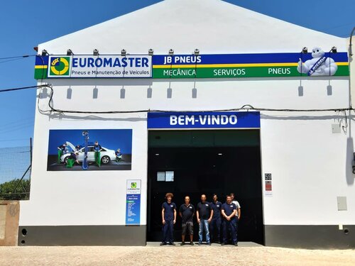 Jant ve lastikçiler Euromaster Jb Pneus, Montijo, foto
