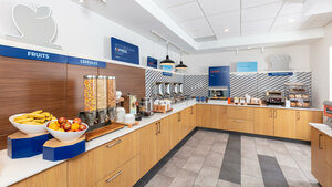 Holiday Inn Express Quebec City - Sainte Foy (Quebec, Sainte-Foy), otel  Sainte‑Foy'dan