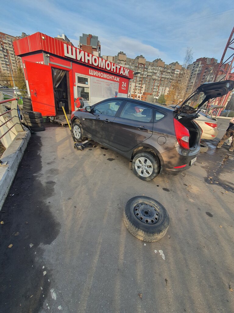 Oto lastik tamiri Shinomontazh, Saint‑Petersburg, foto