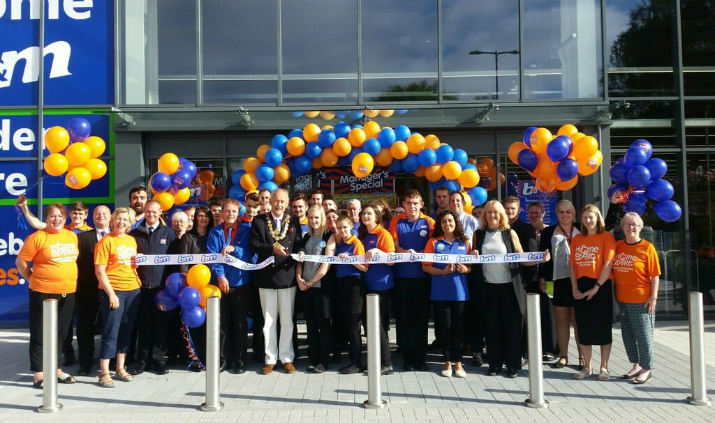 i̇ndirim ve fırsat sistemleri B&m Store with Garden Centre, Salisbury, foto