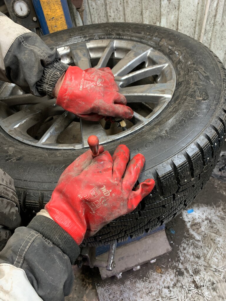 Oto lastik tamiri Shinomontazh, Kazan, foto