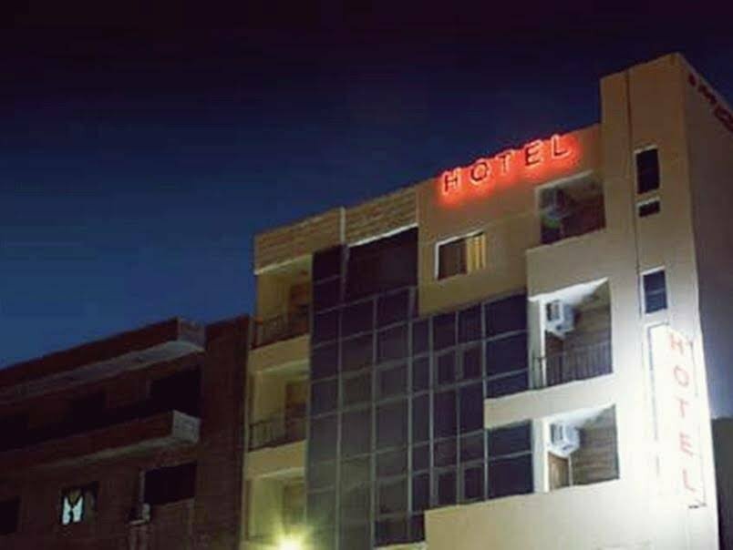 Otel Golden Rose Hotel, Akabe, foto