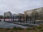 Спортивная площадка (Tula Region, munitsipalnoye obrazovaniye Tula, Sovetskiy City administrative district, skver Pamyati Voinov-Internatsionalistov), spor alanı  Tula'dan