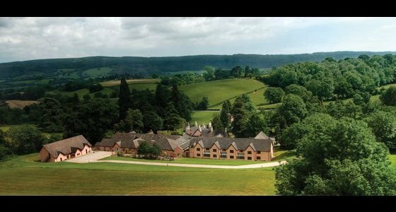 Otel Cwrt Bleddyn Hotel & SPA, Galler, foto