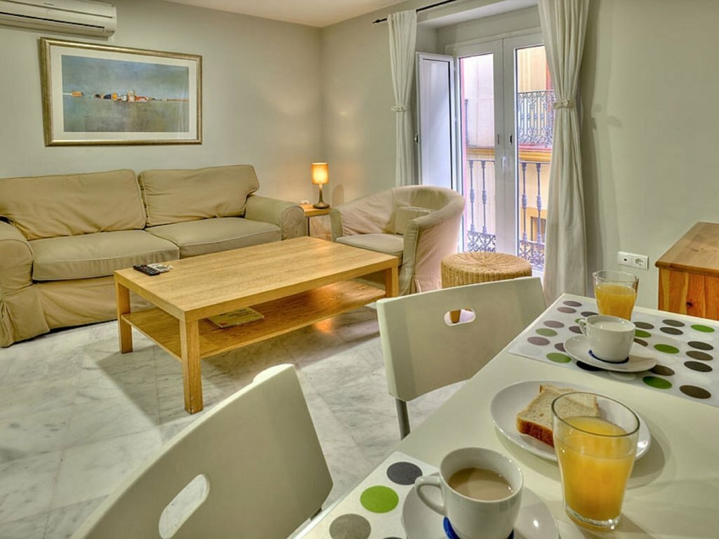 Otel Reservaloen Mariano De Cavia, Sevilla, foto