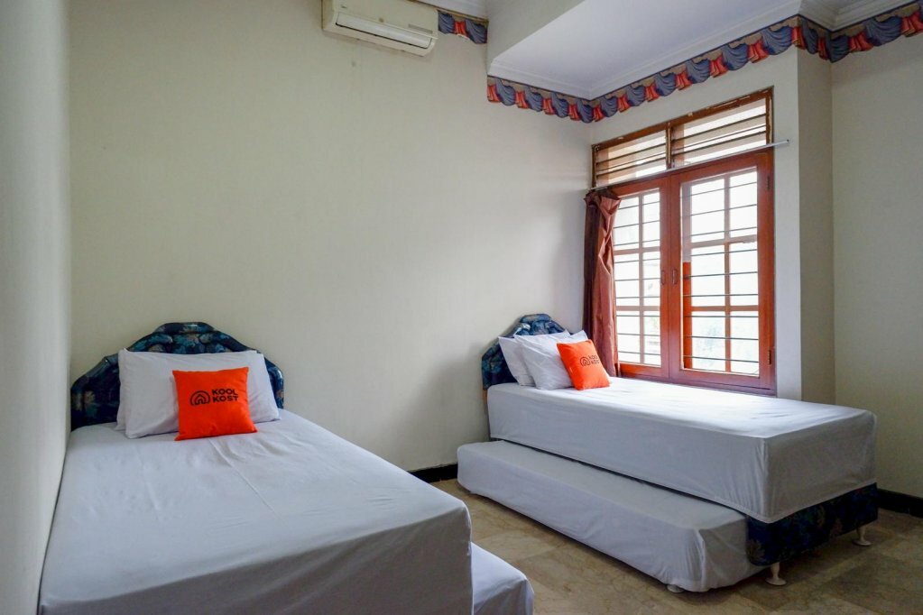 Otel KoolKost near Kawasan Simpang Lima Semarang, Semarang, foto