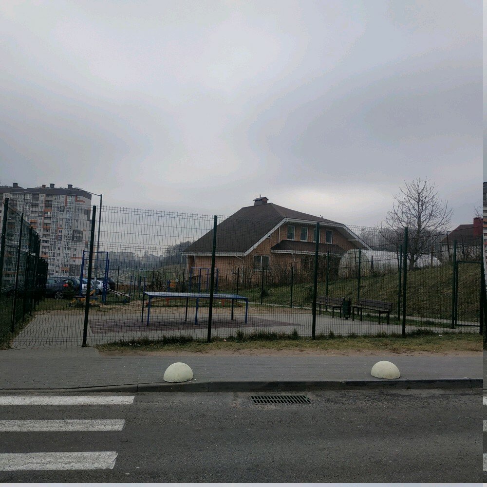Spor alanı Спортплощадка, воркаут, Minsk, foto