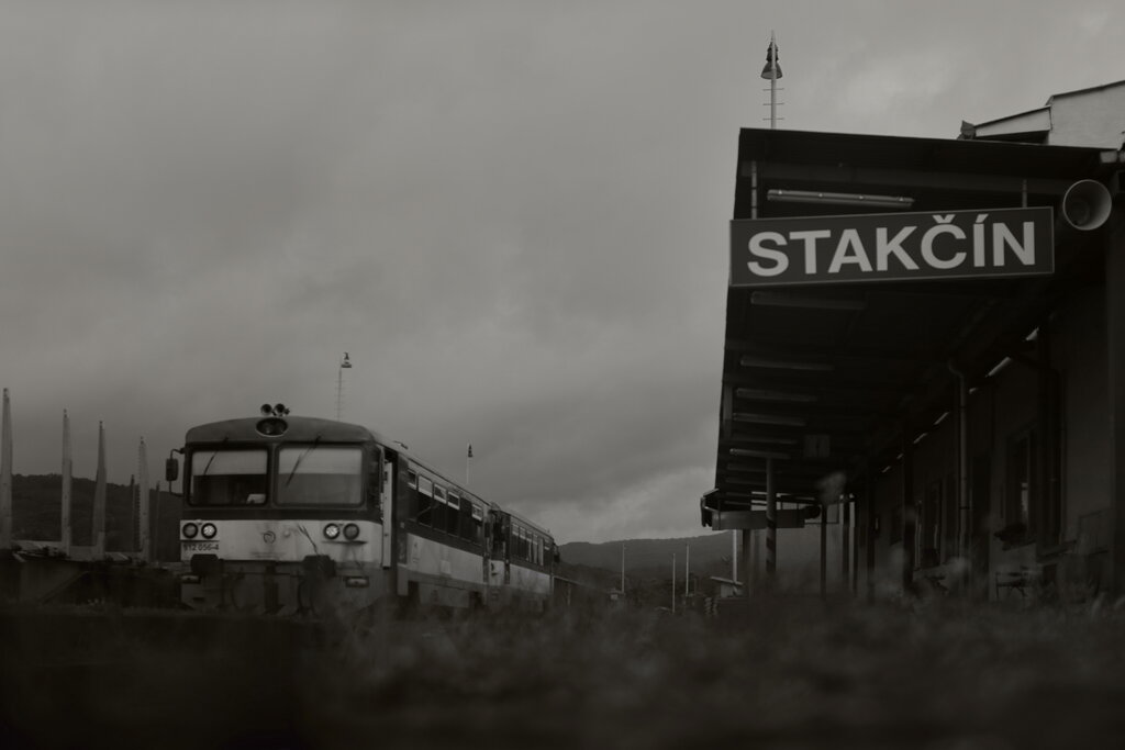 Tren istasyonu stanica Stakcin, Dünya, foto