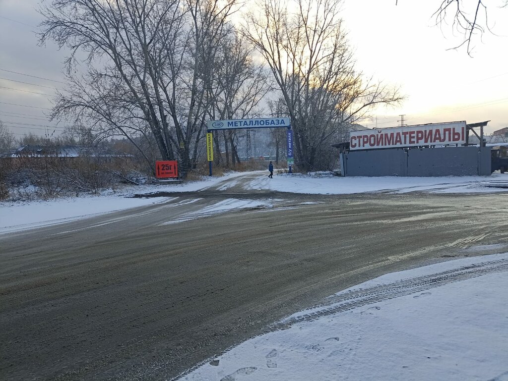 Otomobil yedek parçaları Kompaniya Tekhnomekhanika, Krasnoyarsk, foto