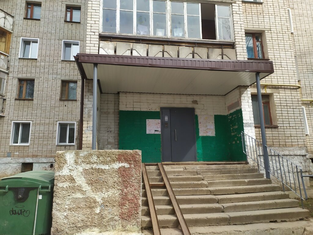 Bina, site yönetimi Пугачева 3, Kirov, foto