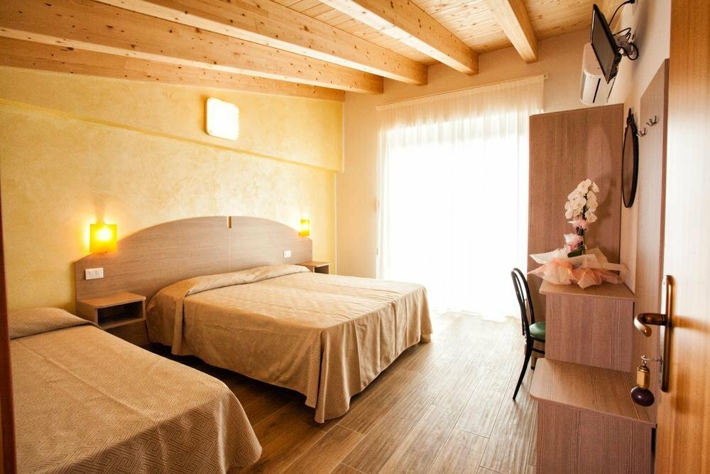 Otel Albergo Paris, Dünya, foto