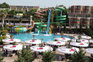 Aquapark (Сity ​​of republican subordination Baku), otel  Dünya'dan