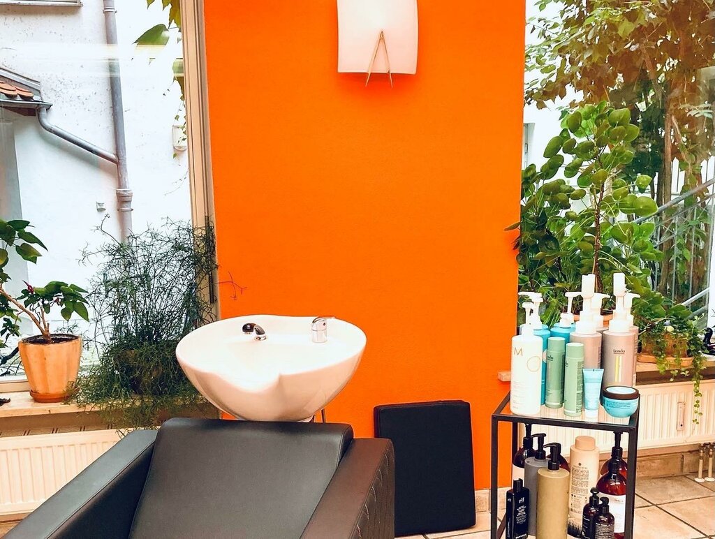 Kuaförler Die Meisterfriseurin Rebecca Jung, Augsburg, foto