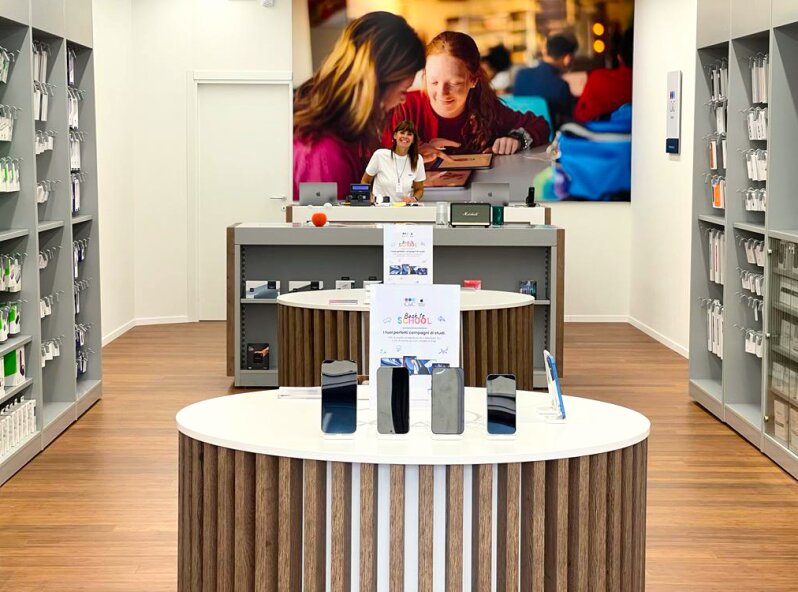 Telekomünikasyon ekipmanları C&c Orisano - Rivenditore Apple, Oristano, foto