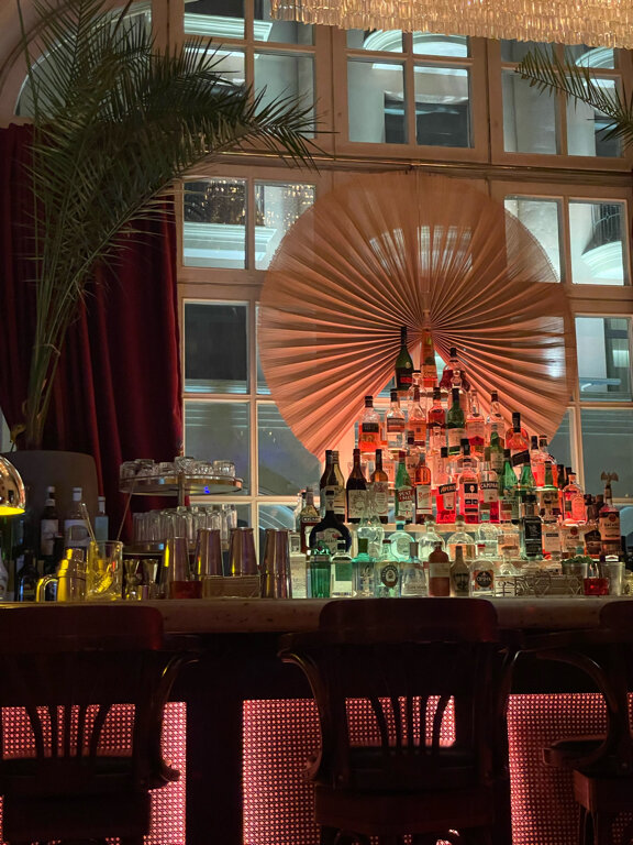 Bar Kong Cafe & Cocktail Room, Erivan, foto