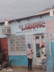 Ludovic (Brazzaville, Commune de Moungali, Avenue Sergent Malamine), büro mobilyaları  Brazzaville'den