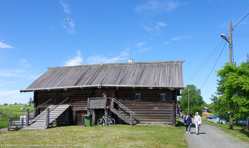 Turistik yerler Дом Левичева из деревни Усть-Яндома, Karelya, foto