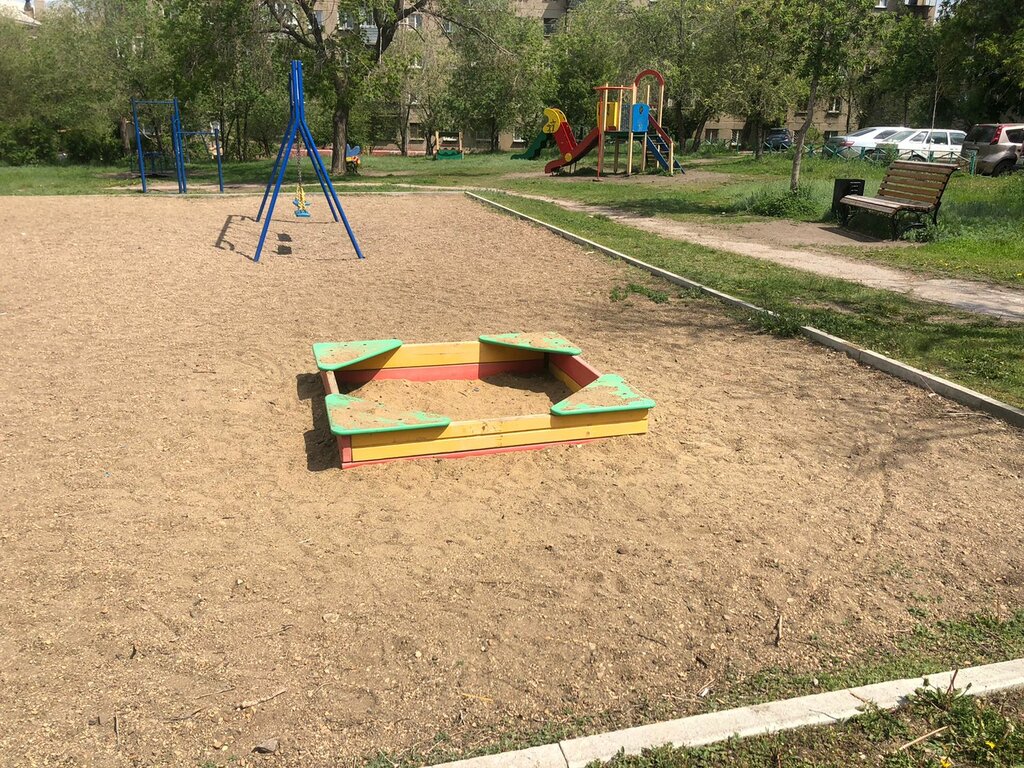 Oyun alanı Playground, Magnitogorsk, foto