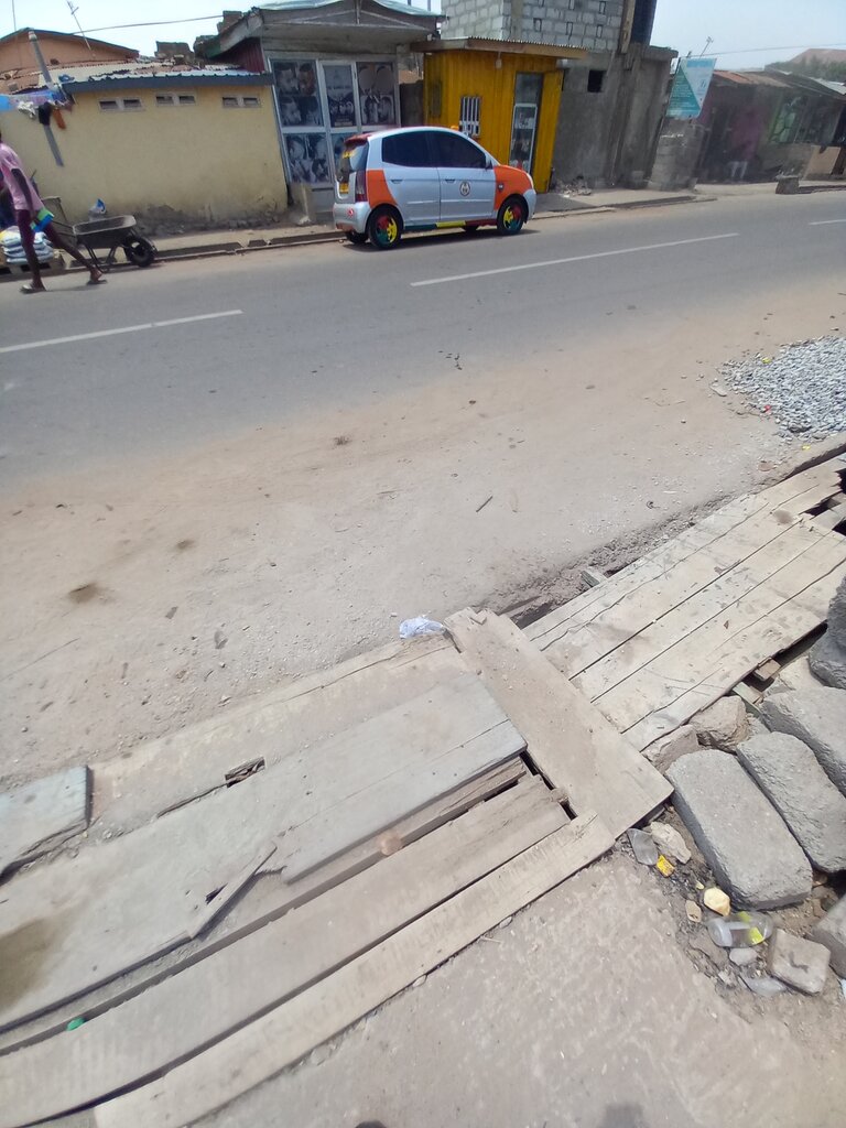 Berberler Barber shop, Akra, foto