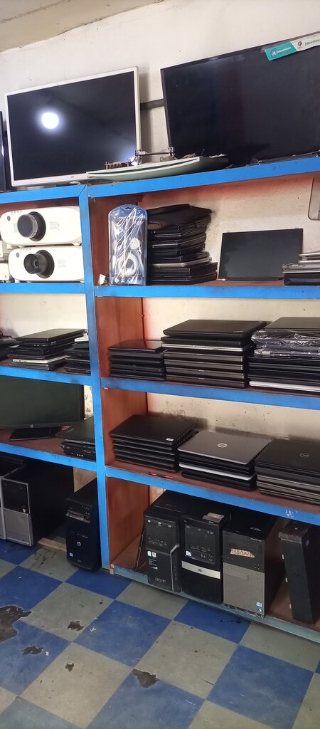 Bilgisayar teknik servisleri Ets Ndp Électronics, Yaunde, foto