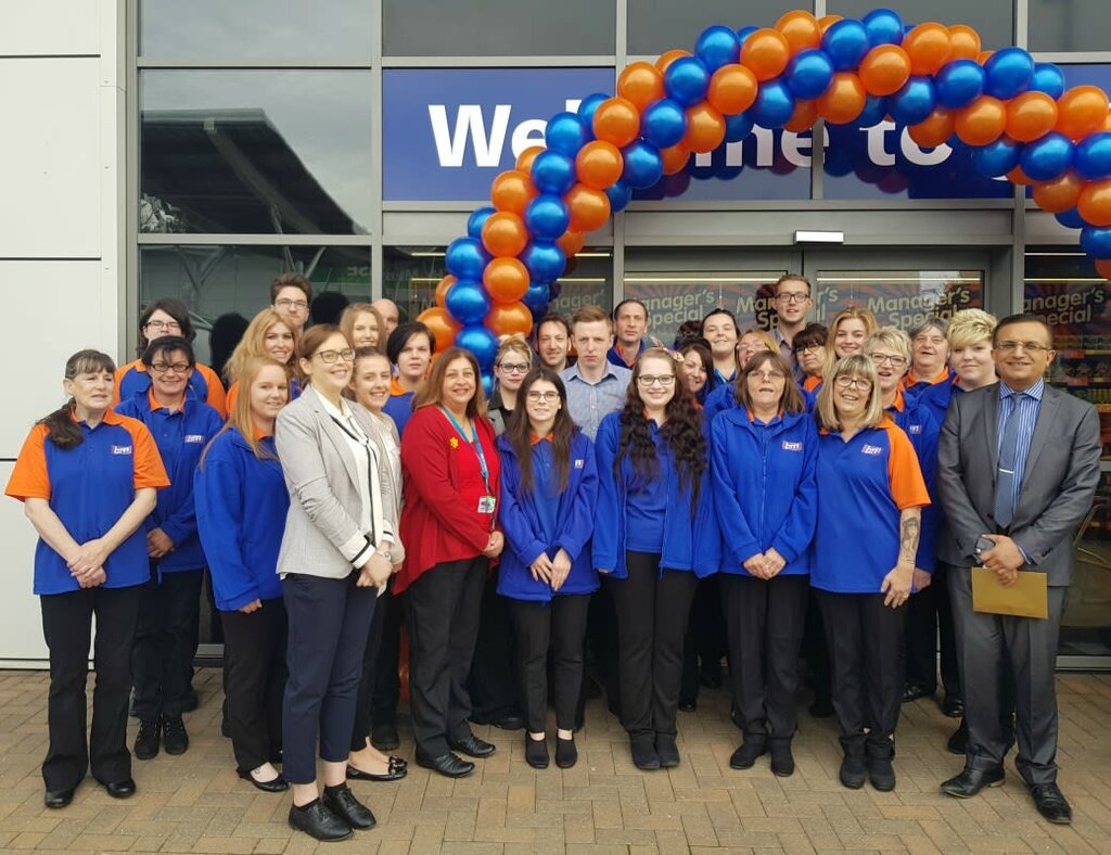 i̇ndirim ve fırsat sistemleri B&m Store, Daventry, foto