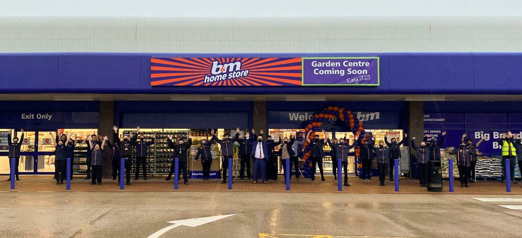 i̇ndirim ve fırsat sistemleri B&m Home Store with Garden Centre, İngiltere, foto