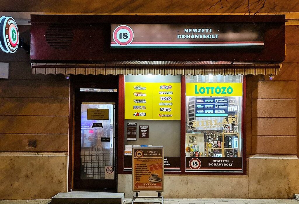 Kahve dükkanları Omnia Kávézó Nemzeti Dohánybolt Lottózó Zalaegerszeg, Zalaegerszeg, foto