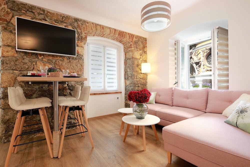 Otel Apartments Small Sweet & Cosy, Rijeka, foto