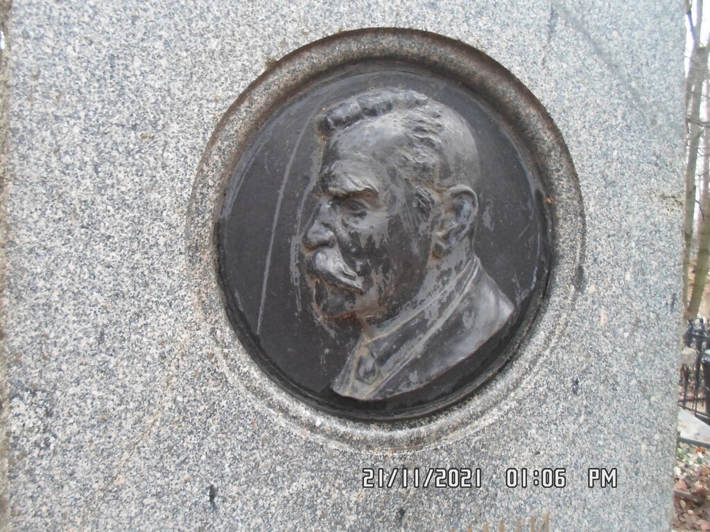 Ünlü kişilerin mezarları Хирург-ортопед Генрих Иванович Турнер, Saint‑Petersburg, foto