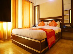 Oyo 2079 near Medical College (State of Kerala, Line R1, Maharaja's College Metro Station), otel  Trivandram'dan