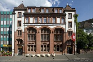 Central City Hotel Rochat (Basel-Stadt, Basel, Petersgraben, 23), otel  Basel'den