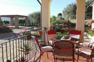 B&b Villa Russo (Sicily, Caltanissetta, San Cataldo, Via San Nicola, 86), otel  Sicilya'dan