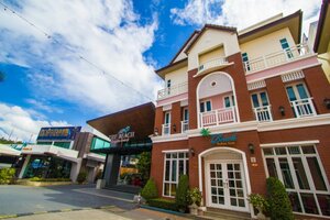 The Beach Boutique House (Mueang Phuket, Karon, Kata Road, 98/18-21), otel