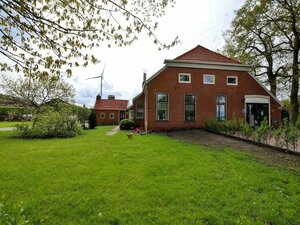 Spacious Farmhouse In Tweede Exloermond With Patio (Drenthe, Borger-Odoorn, Zuiderdiep), otel  Drenthe'den