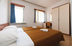 Beautiful Home in Rovinj With Wifi and 1 Bedrooms (Zagreb County, Vrbovec, Naselje Stjepana Radića), otel  Rovinj'den