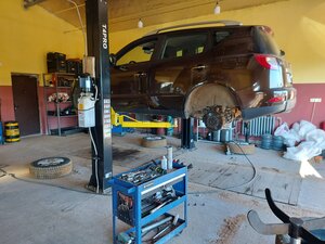 РгоСТОсервис (vulica Jeŭfrasinni Polackaj No:37, Smaliavichy), otomobil servisi  Smoleviçi'den