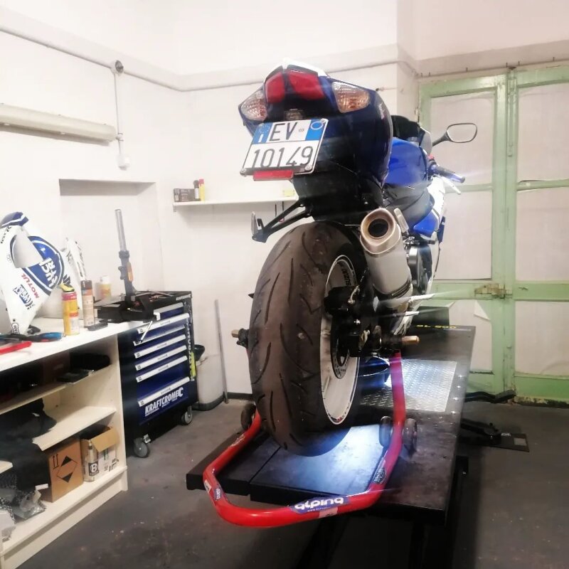 Motosiklet satışı DM Moto Service, Cenova, foto