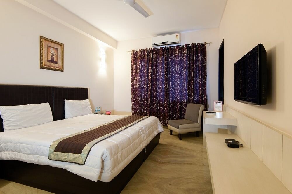 Otel Oyo Rooms Noida Golf Course, Noida, foto